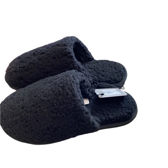 DSG | Shoes | Dsg Cozy Sherpa Slipper | Poshmark